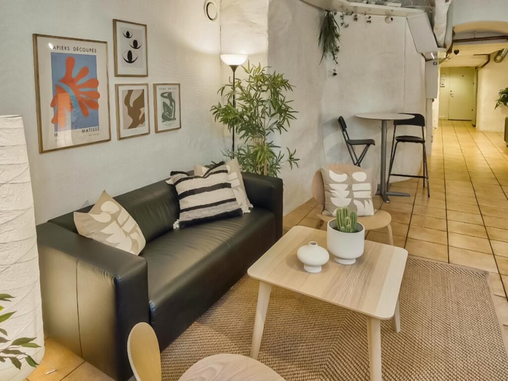 Home - Nomad Cave Hostel